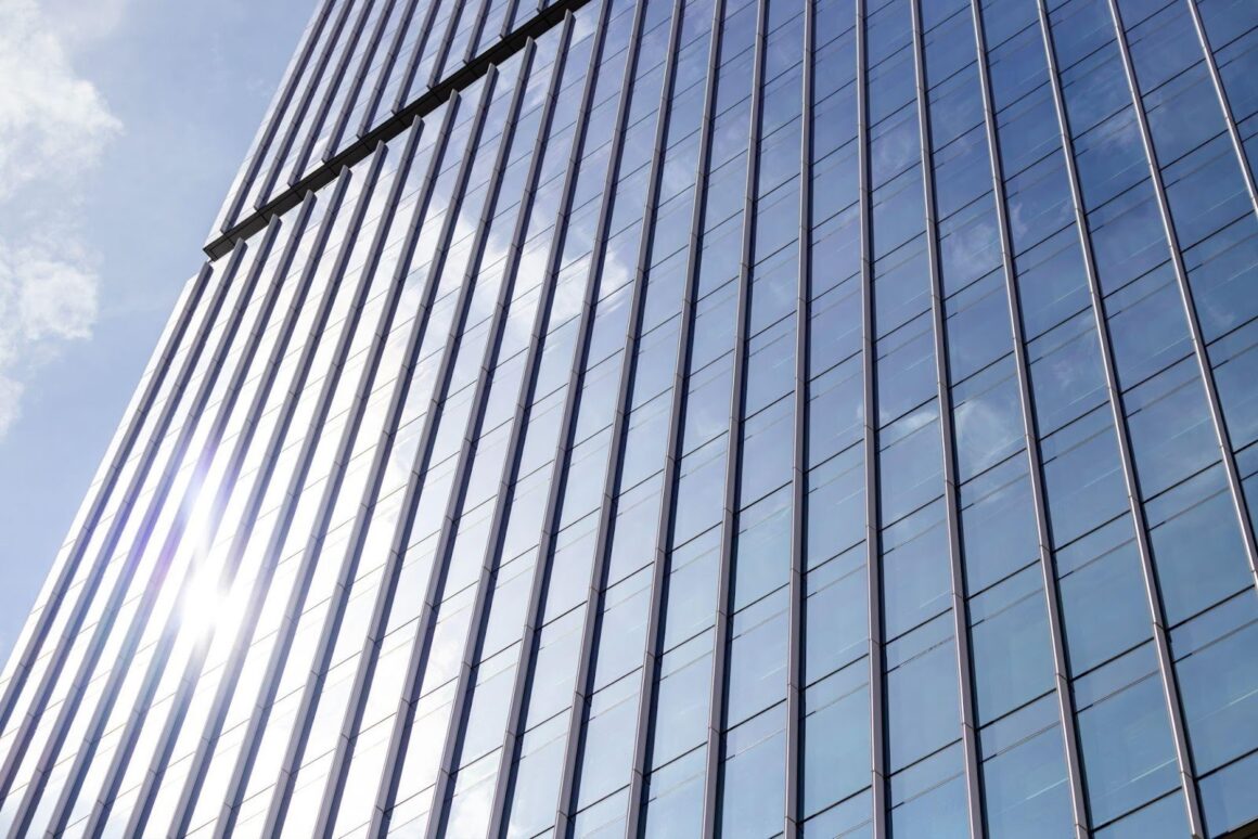 Unitized Curtain Wall: Speed, Precision & Performance
